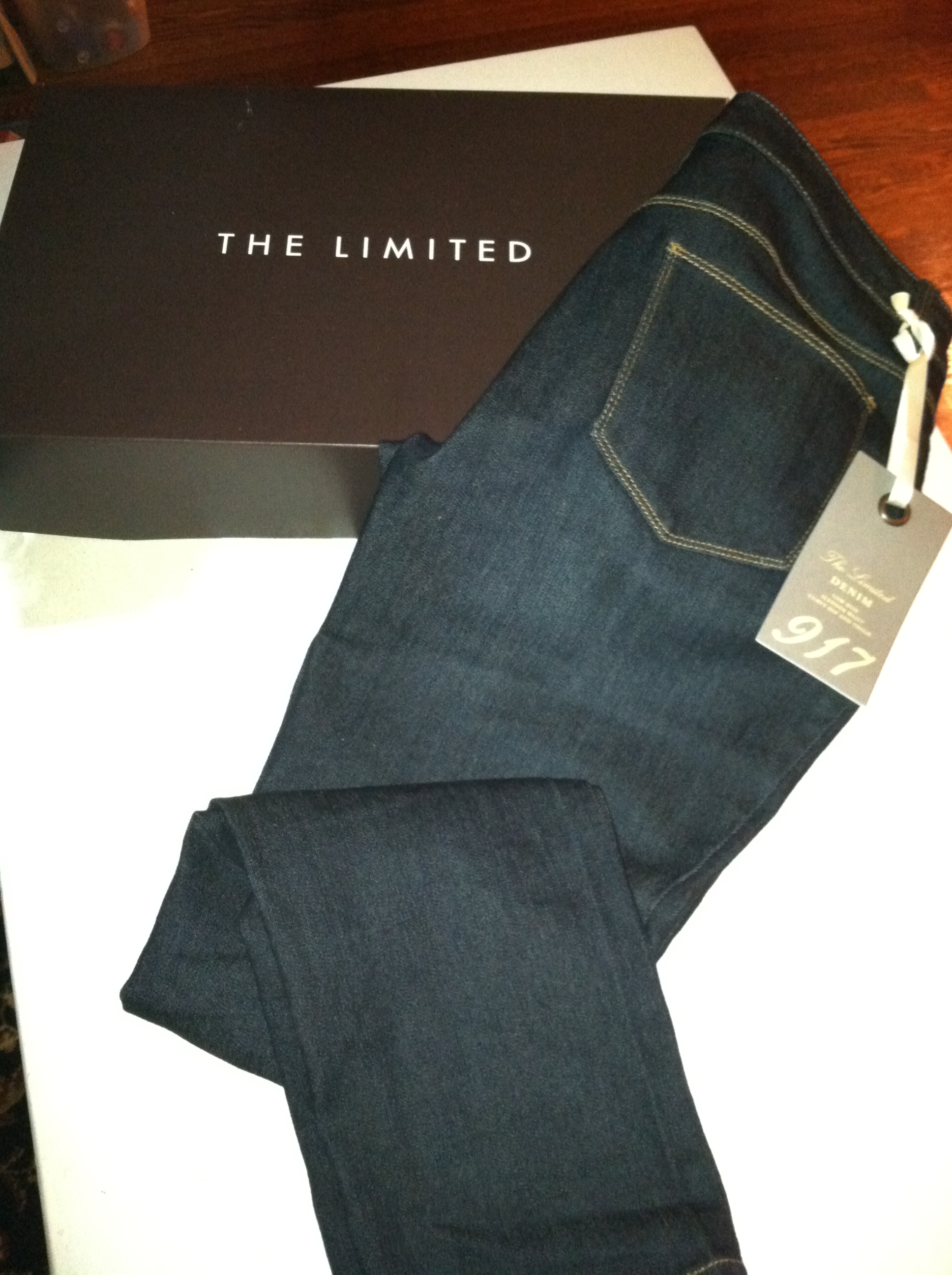 The Skinny on Great-Fitting Jeans - mom a la mode